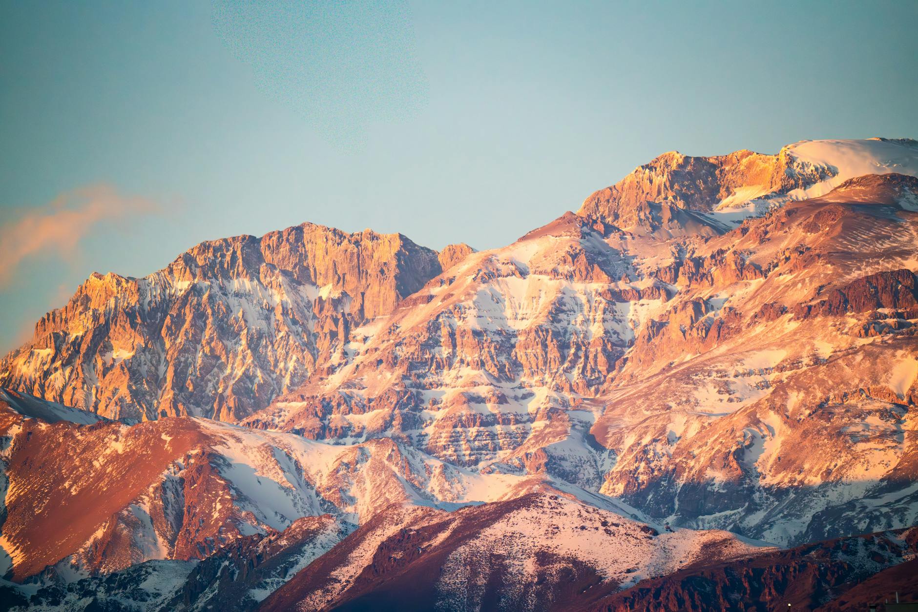 Moving to Chile 2026: $1,200/mo Cost & Visa Guide